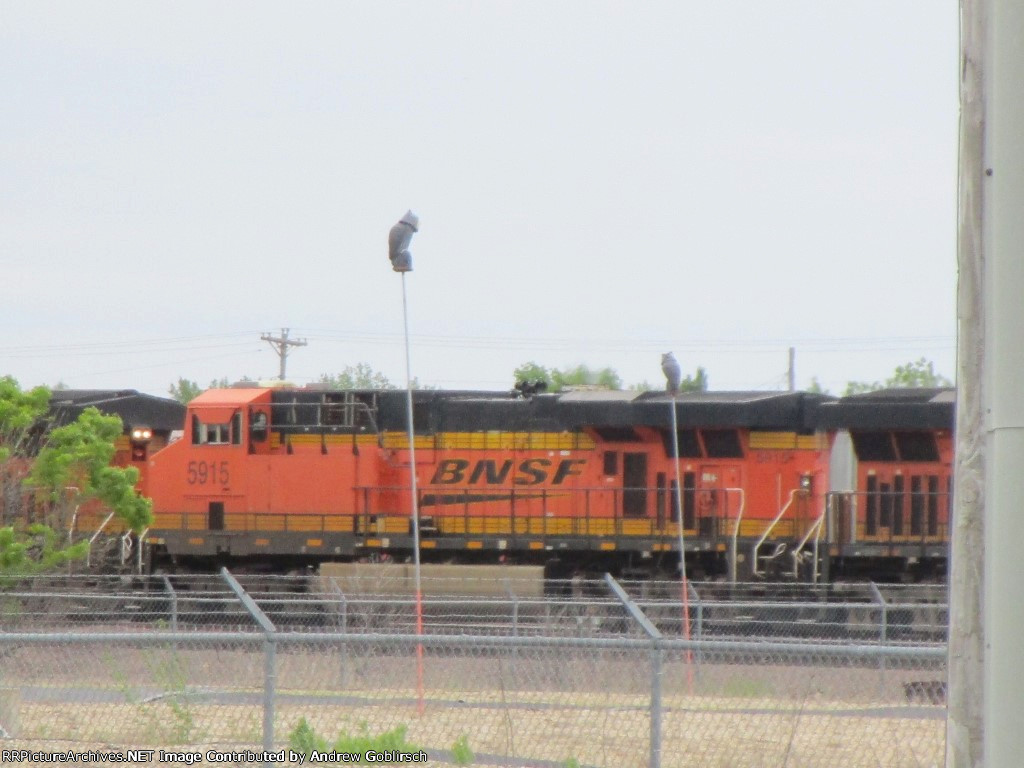BNSF 5915